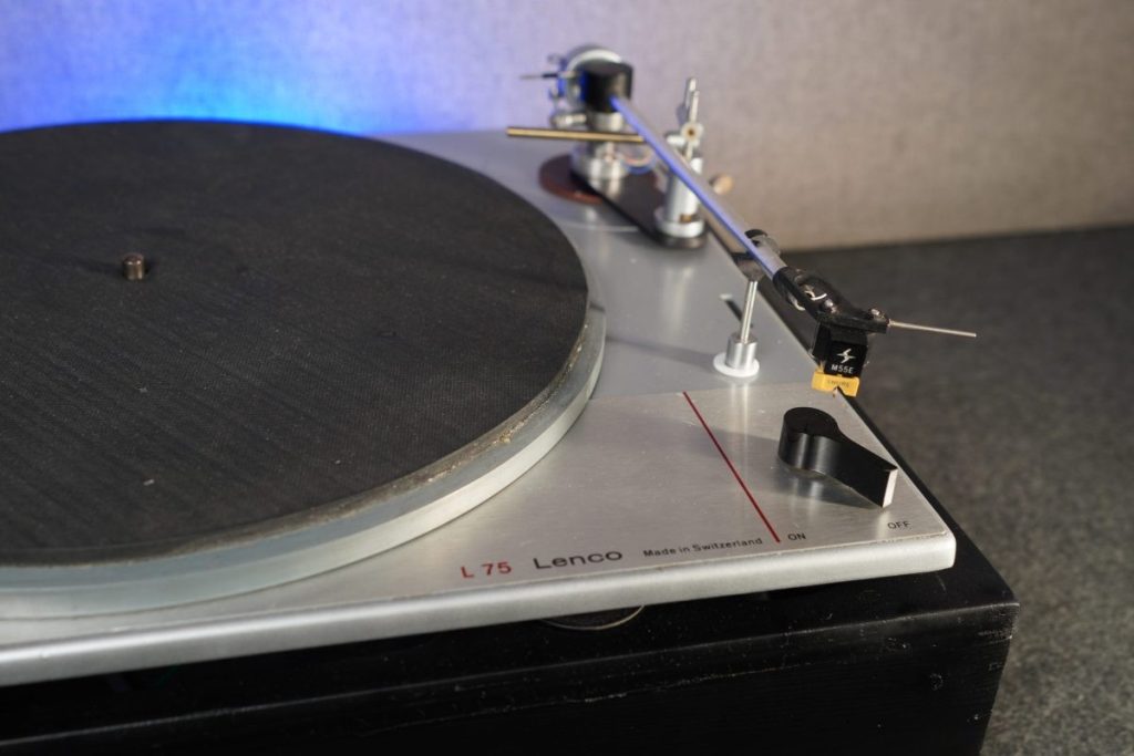 Lenco L75 Turntable – Happy Ears Malaysia
